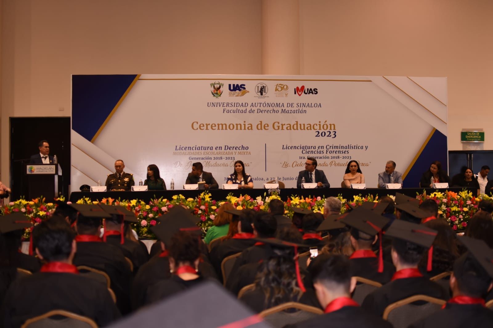 Egresan más de 300 nuevos abogados de la Facultad de Derecho de la UAS ...