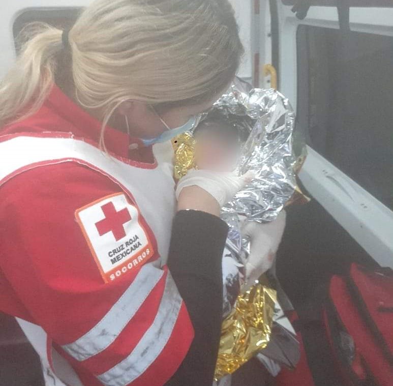 En la madrugada de Navidad nace bebé en ambulancia de Cruz Roja en ...